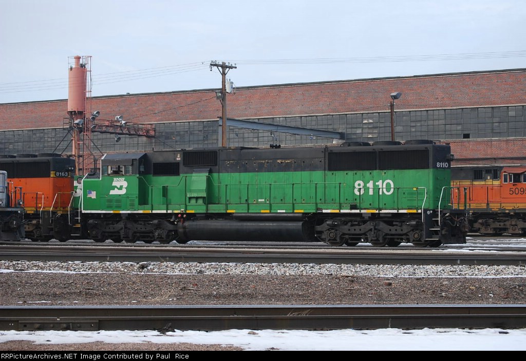 BNSF 8110